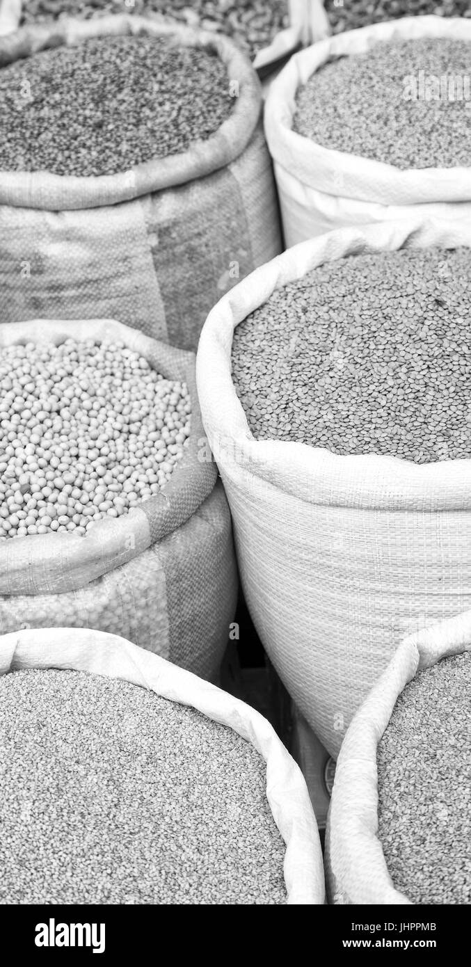 Pulses food Black and White Stock Photos & Images - Alamy