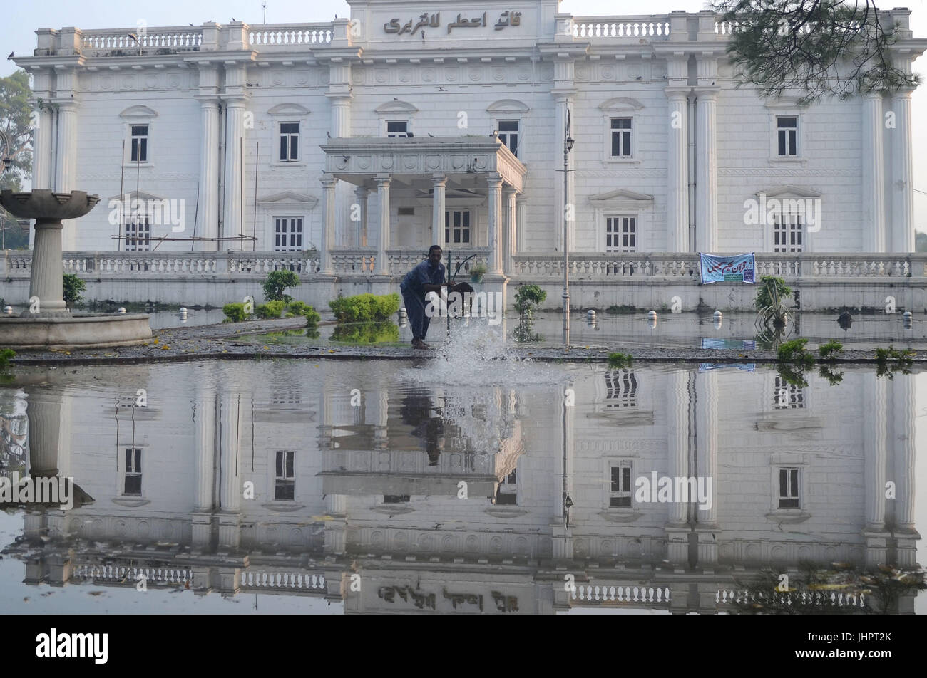 Lahore, Pakistan. 15th July, 2017. An attractive reflection of stagnant ...