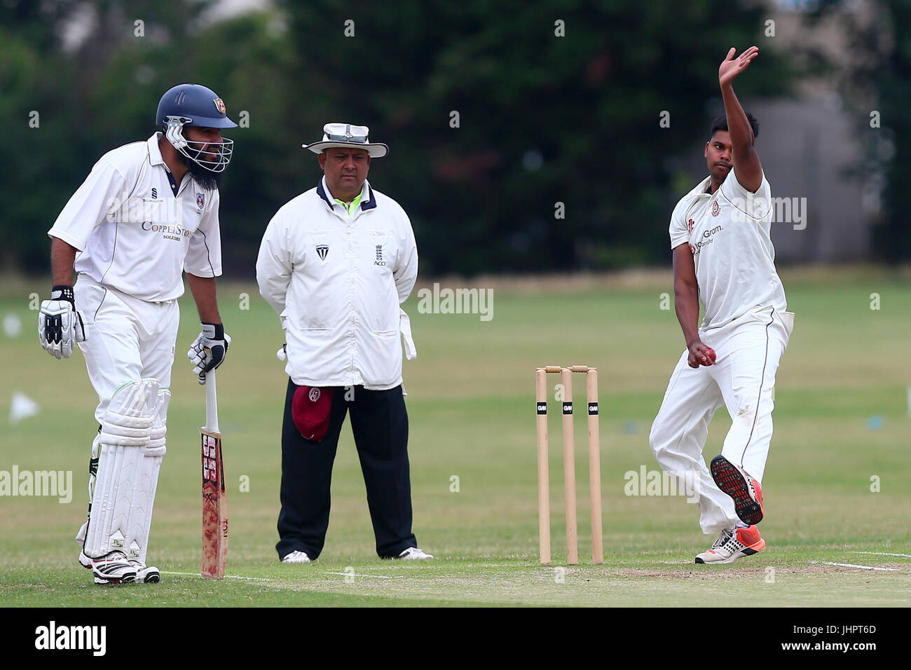 Hainault and Clayhall CC (batting) vs Oakfield Parkonians CC, Shepherd ...