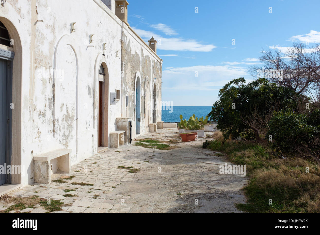 Apulian typical house hi-res stock photography and images - Alamy
