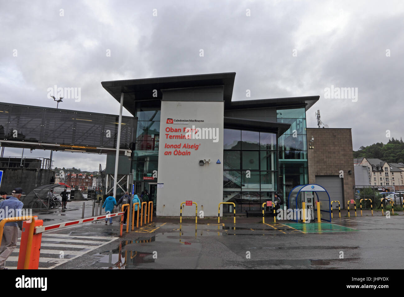 Oban ferry terminal hi-res stock photography and images - Alamy