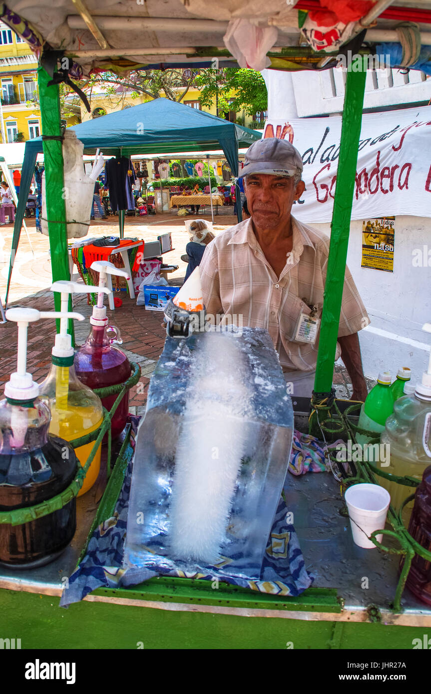 Selling raspado in the streets of Panama City Stock Photo - Alamy