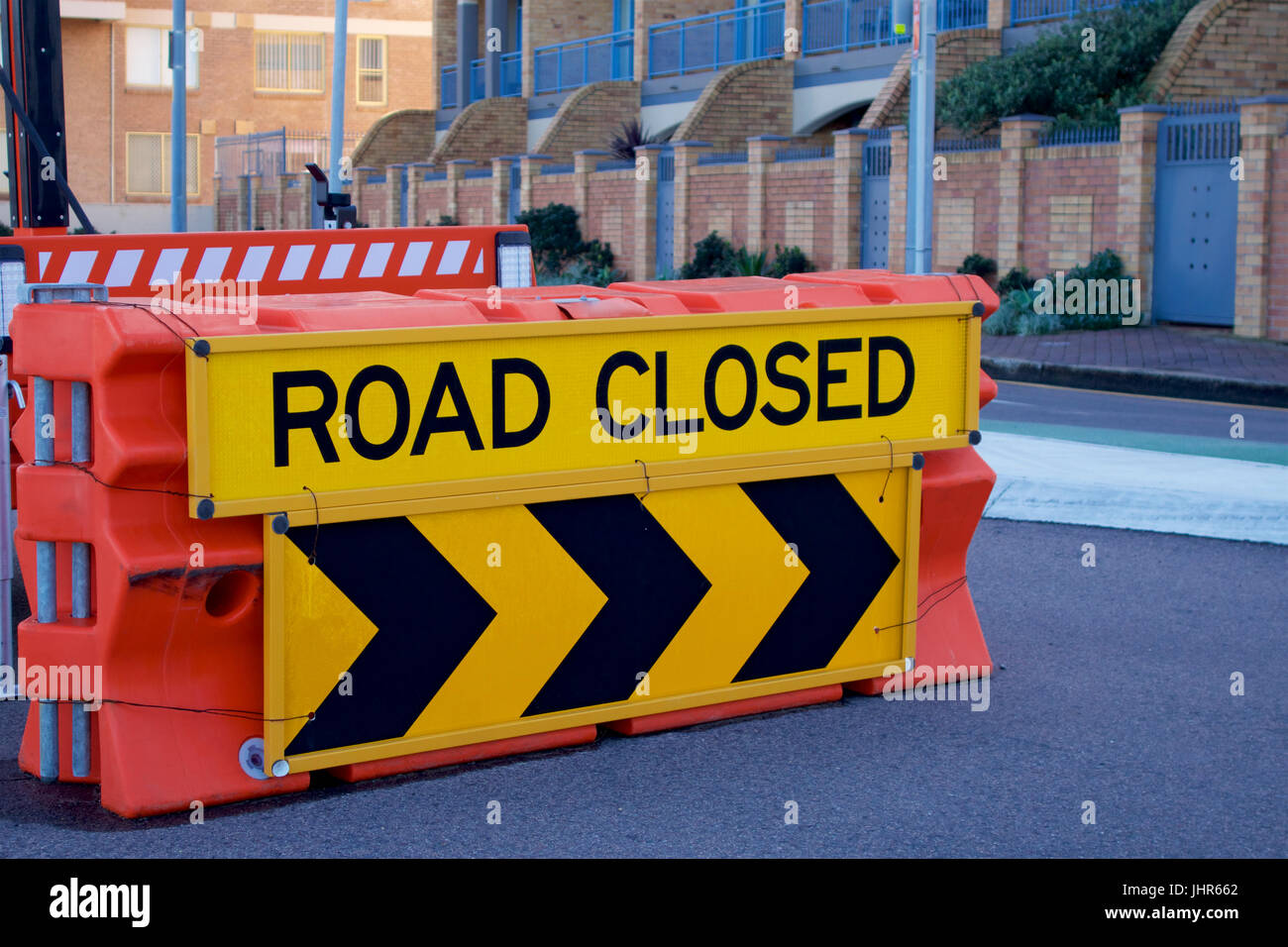 Road Closed sign, Australia Stock Photo - Alamy