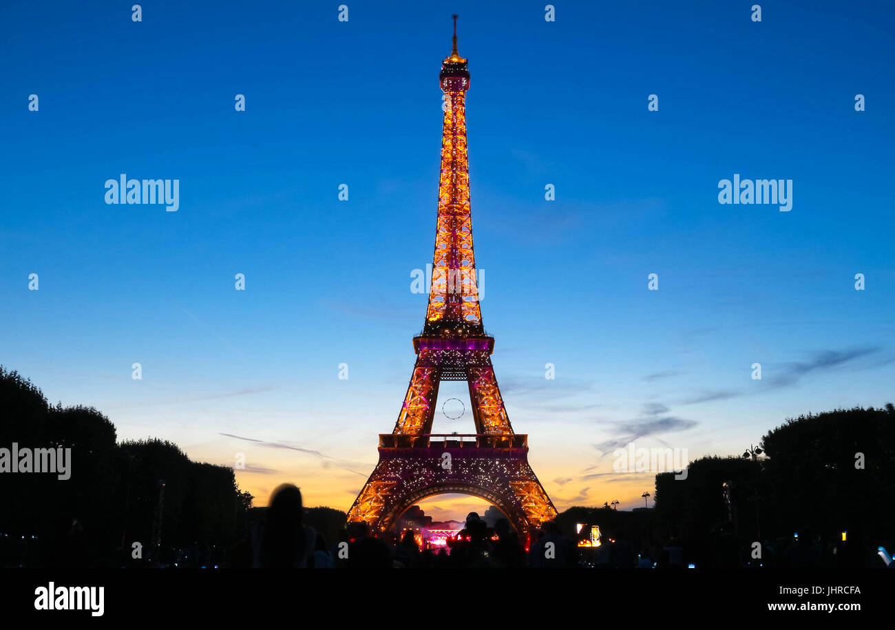 Bastille day eiffel tower hi-res stock photography and images - Alamy