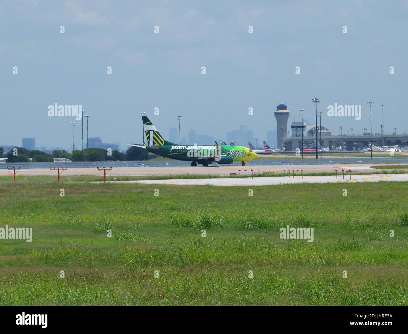 International Flights Arriving DFW International and Alaska Air and UPS ...