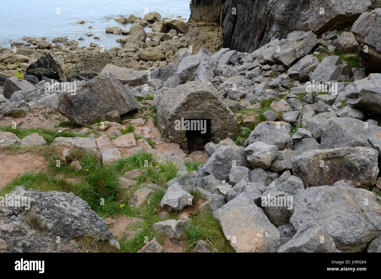 Sacred well hi-res stock photography and images - Alamy