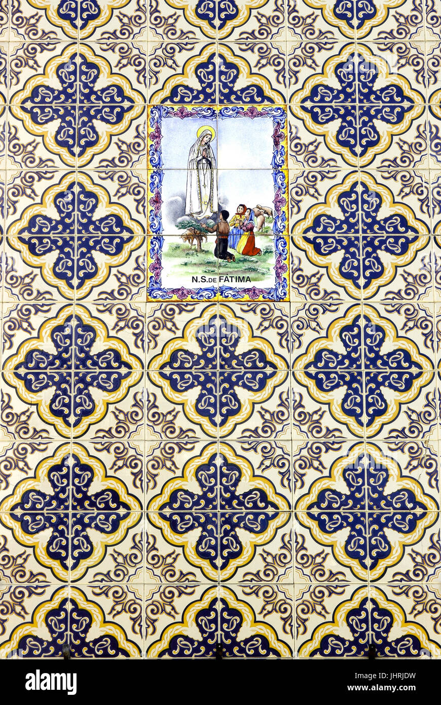 Religious art tile lady fatima hi-res stock photography and images - Alamy