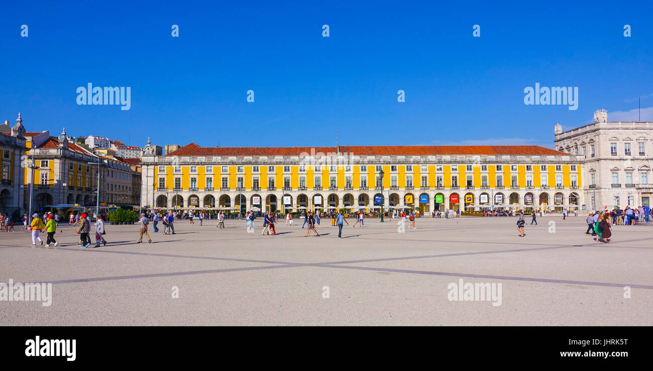A famous place in Lisbon - Praca do Comercio - Comercio Square - LISBON ...