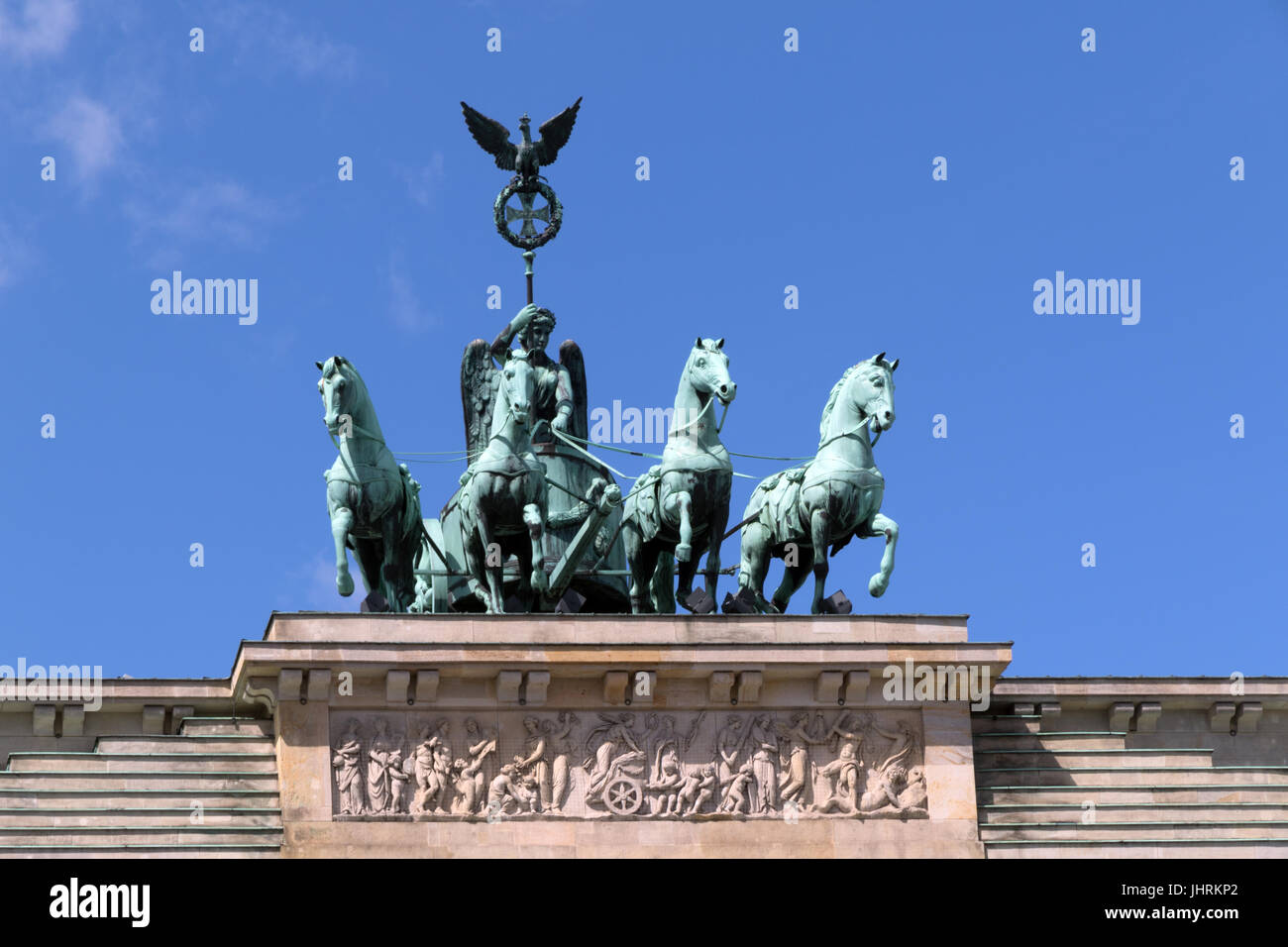 Quadriga on the brandenburger tor hi-res stock photography and images - Alamy