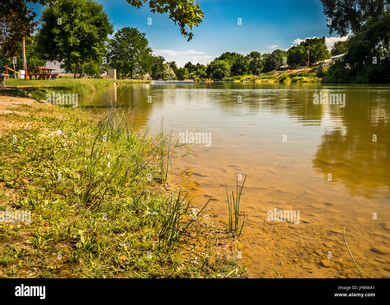 The water is perfectly clear; turns out, the riverbed is made of dirt ...