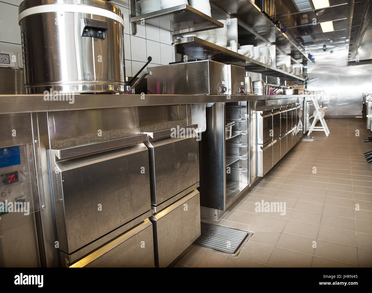 Professional kitchen, view counter in stainless steel Stock Photo - Alamy