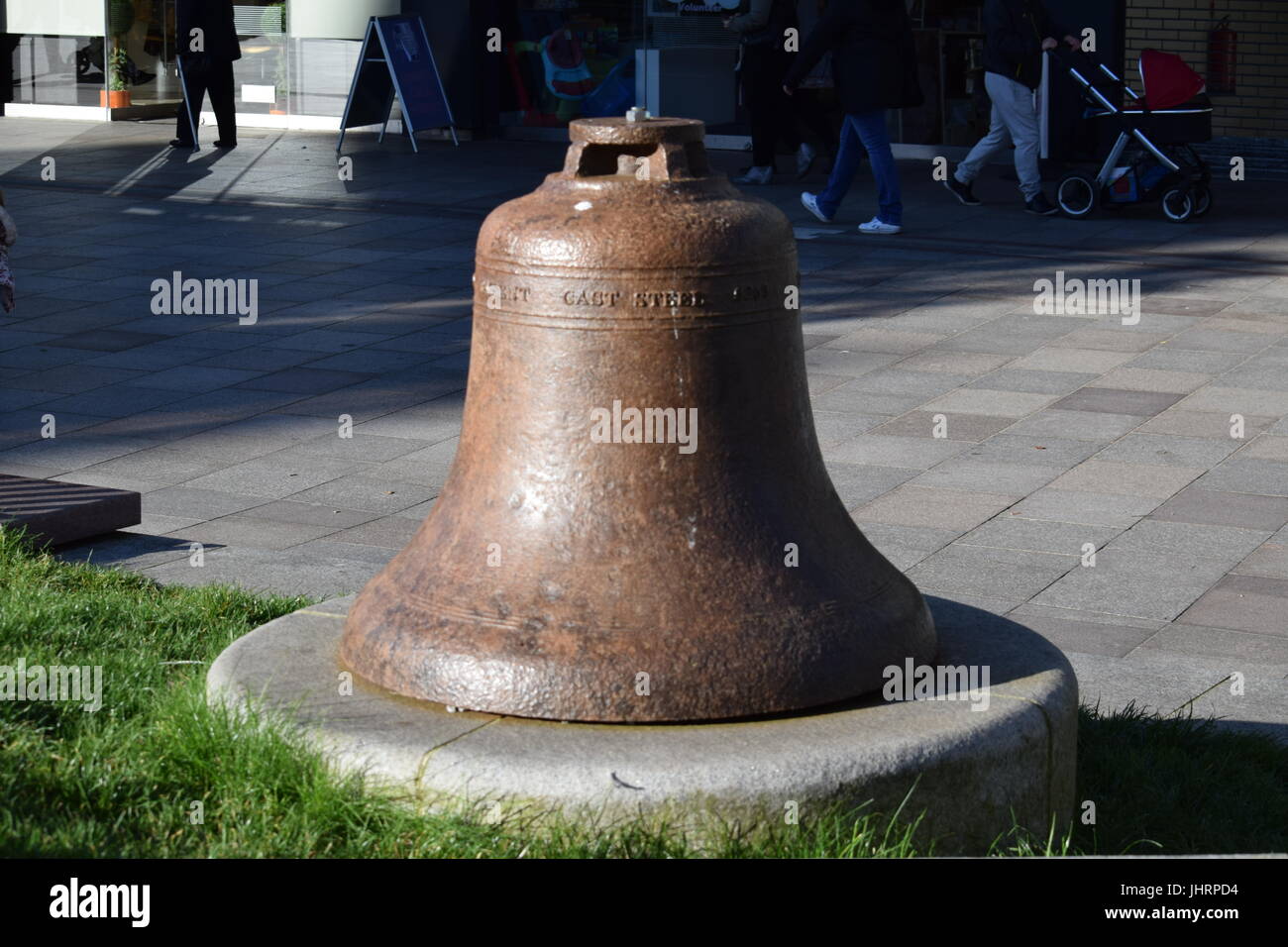 Iron public bell hi-res stock photography and images - Alamy