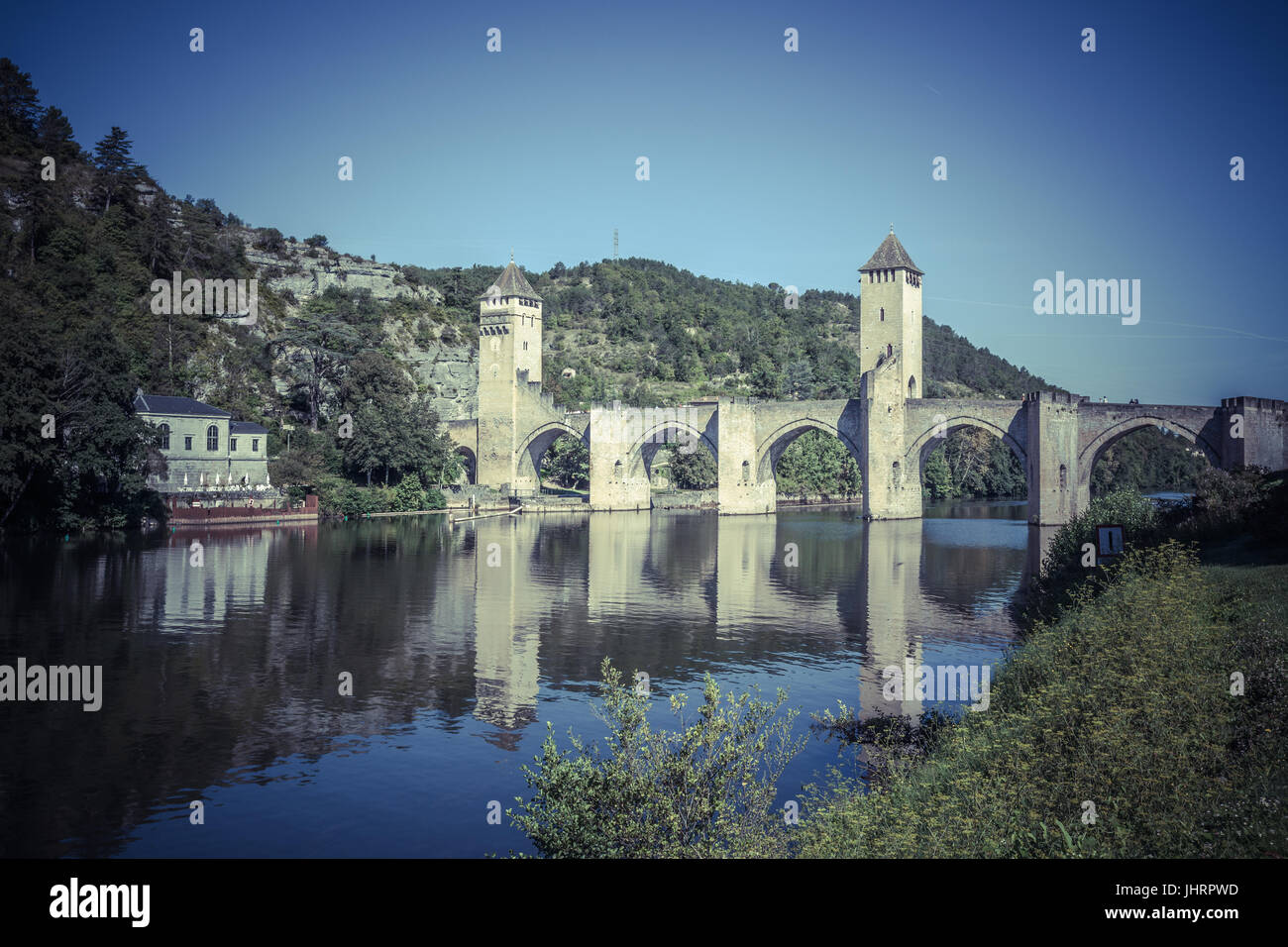 The Valentre bridge the symbol of Cahors town, France Stock Photo - Alamy