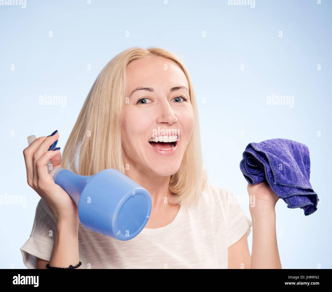 girl cleaning house Stock Photo - Alamy
