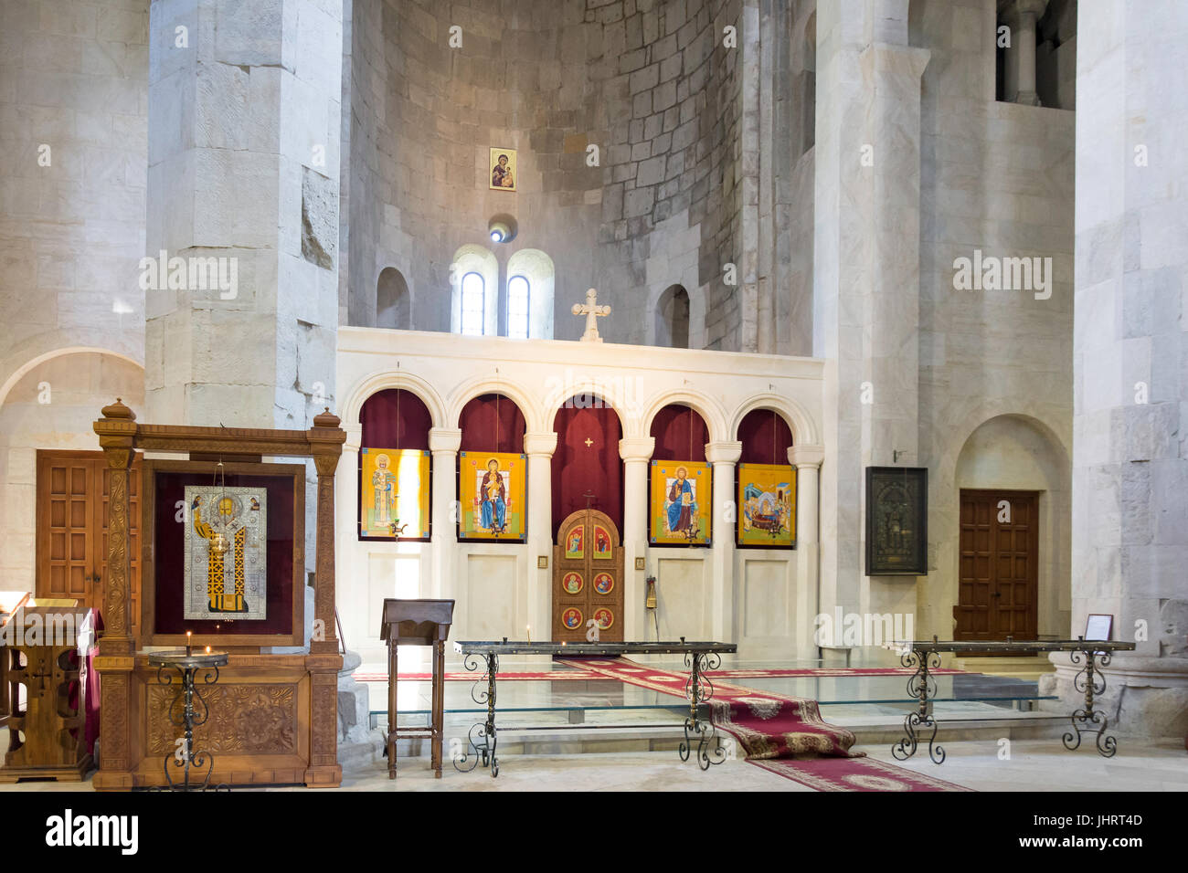 Altar in Cathedral of the Nativity of the Virgin, Gelati Monastery ...