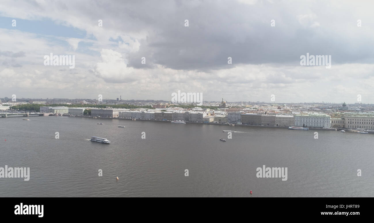 Low altitude birds eye view hi-res stock photography and images - Alamy