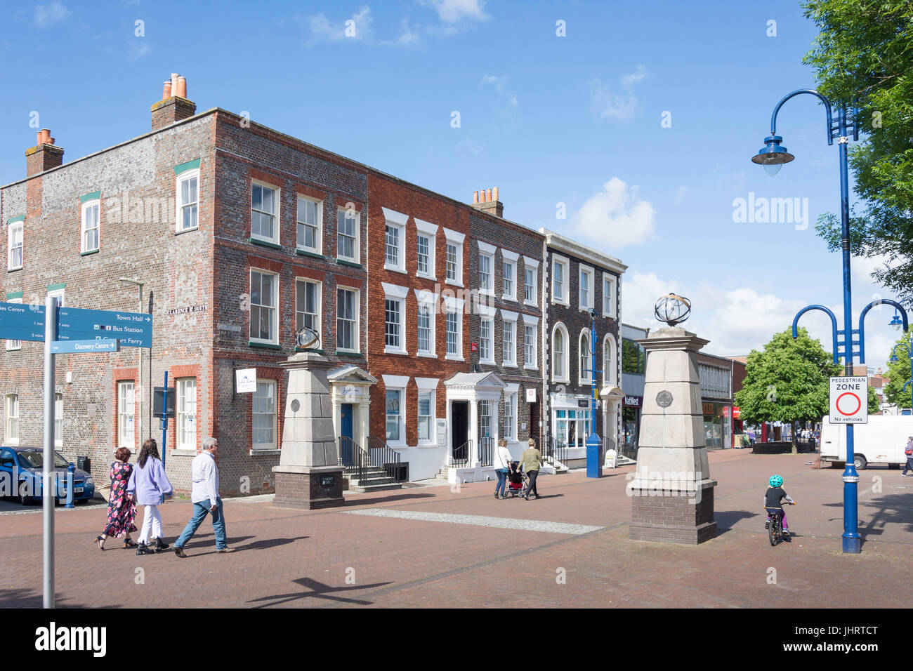 Gosport hi-res stock photography and images - Alamy