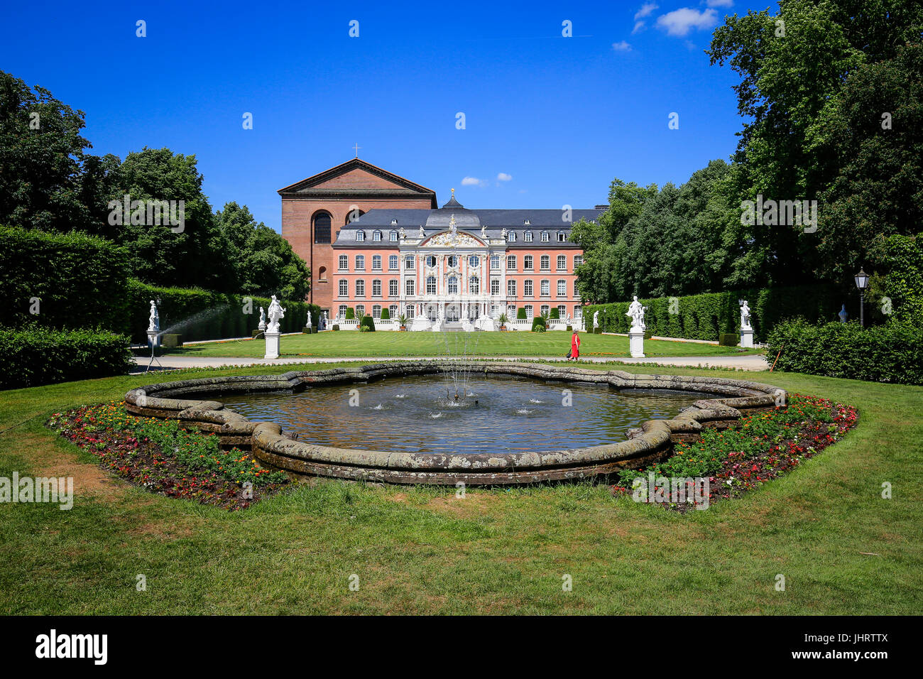 Kurfürstliches Palais palace, palace gardens, Trier, Rhineland ...