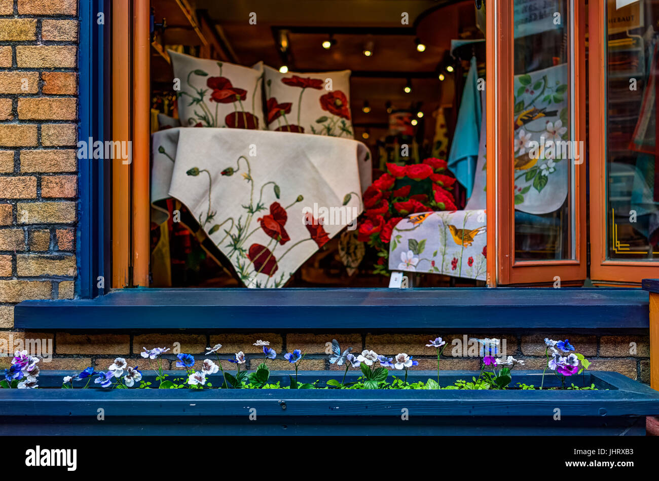 Old brick storefront hi-res stock photography and images - Alamy