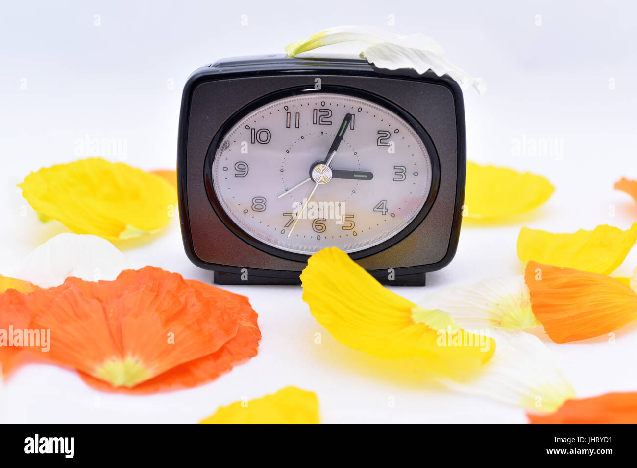 Daylight Saving Time. Wall Clock going to winter time Stock Photo - Alamy