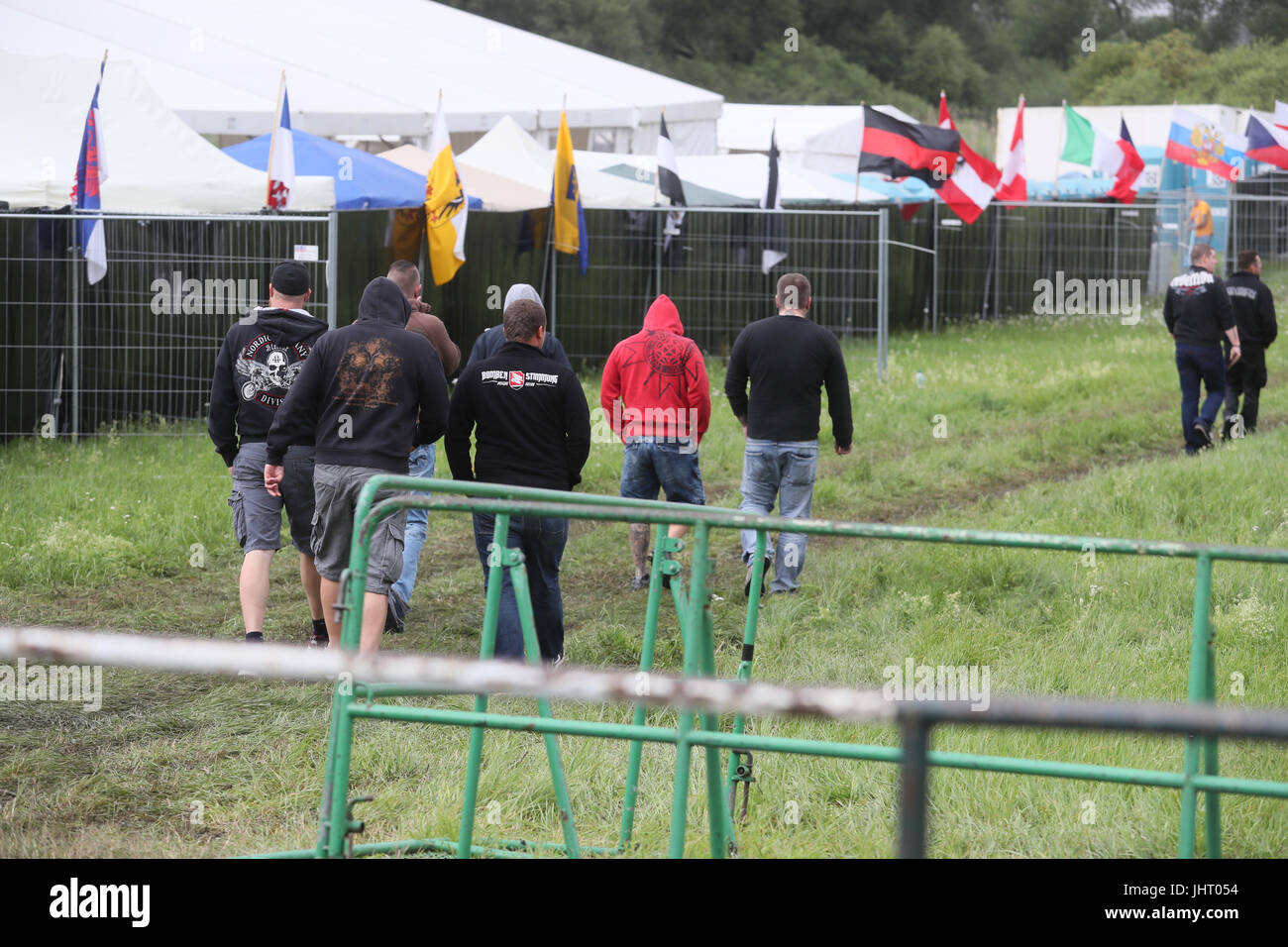 Themar, Germany. 15th July, 2017. Supporters of the right-wing scene ...