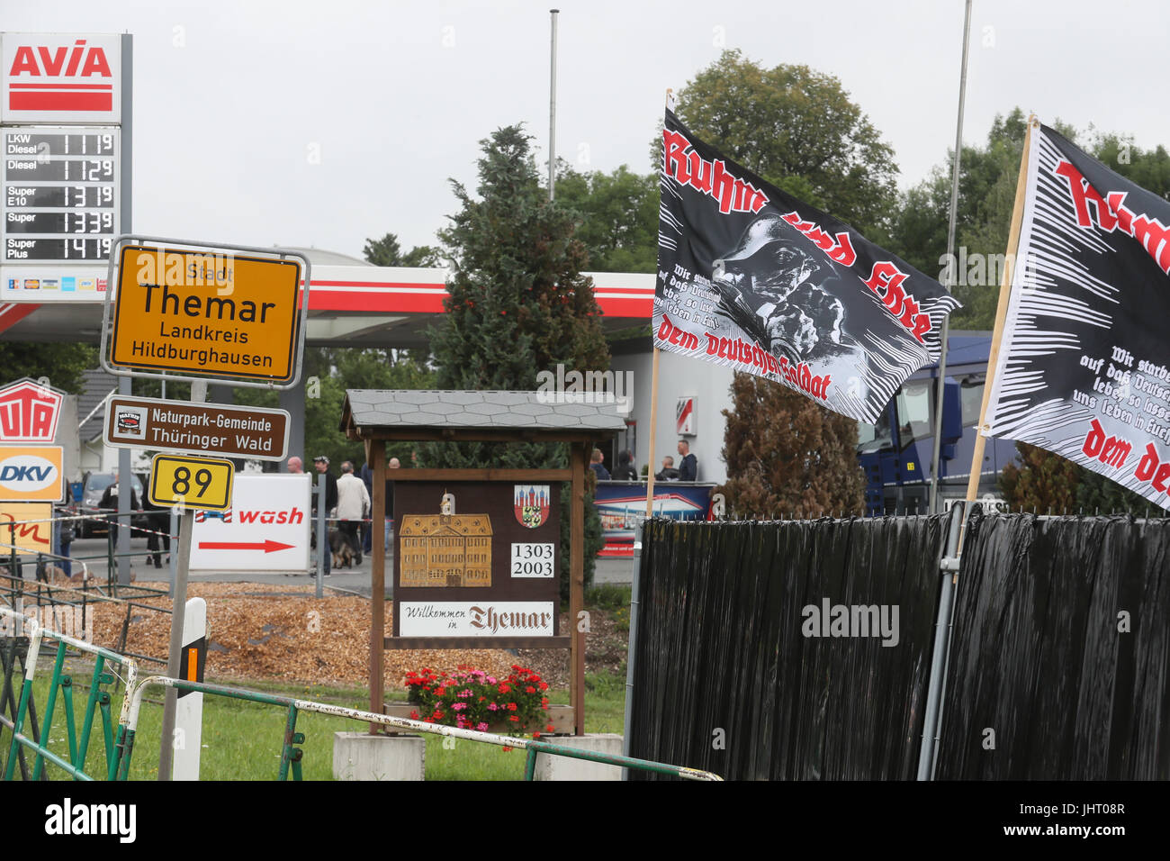Themar, Germany. 15th July, 2017. Flags of the right-wing scene can be ...