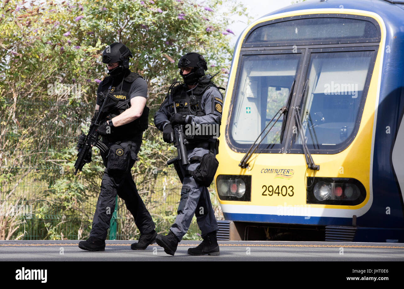 Garda emergency response units hi-res stock photography and images - Alamy
