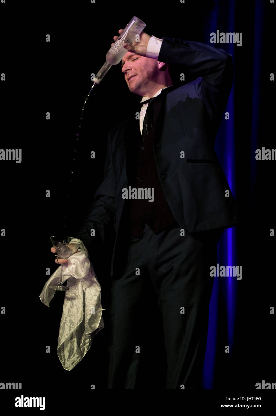 Louisville, Kentucky USA. 13th July, 2017. CHRIS RANDALL competes at ...