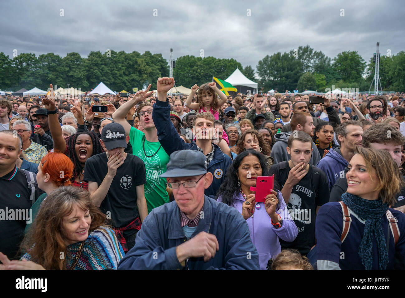Lloyd Park, London, England, UK. Hundreds attend the Walthamstow Garden ...
