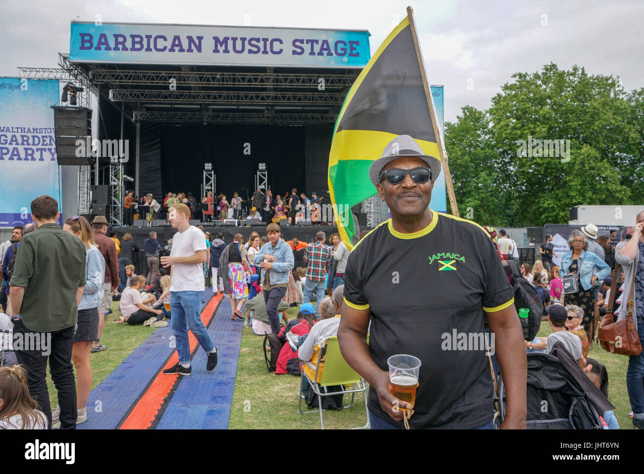 Lloyd Park, London, England, UK. Hundreds attend the Walthamstow Garden ...
