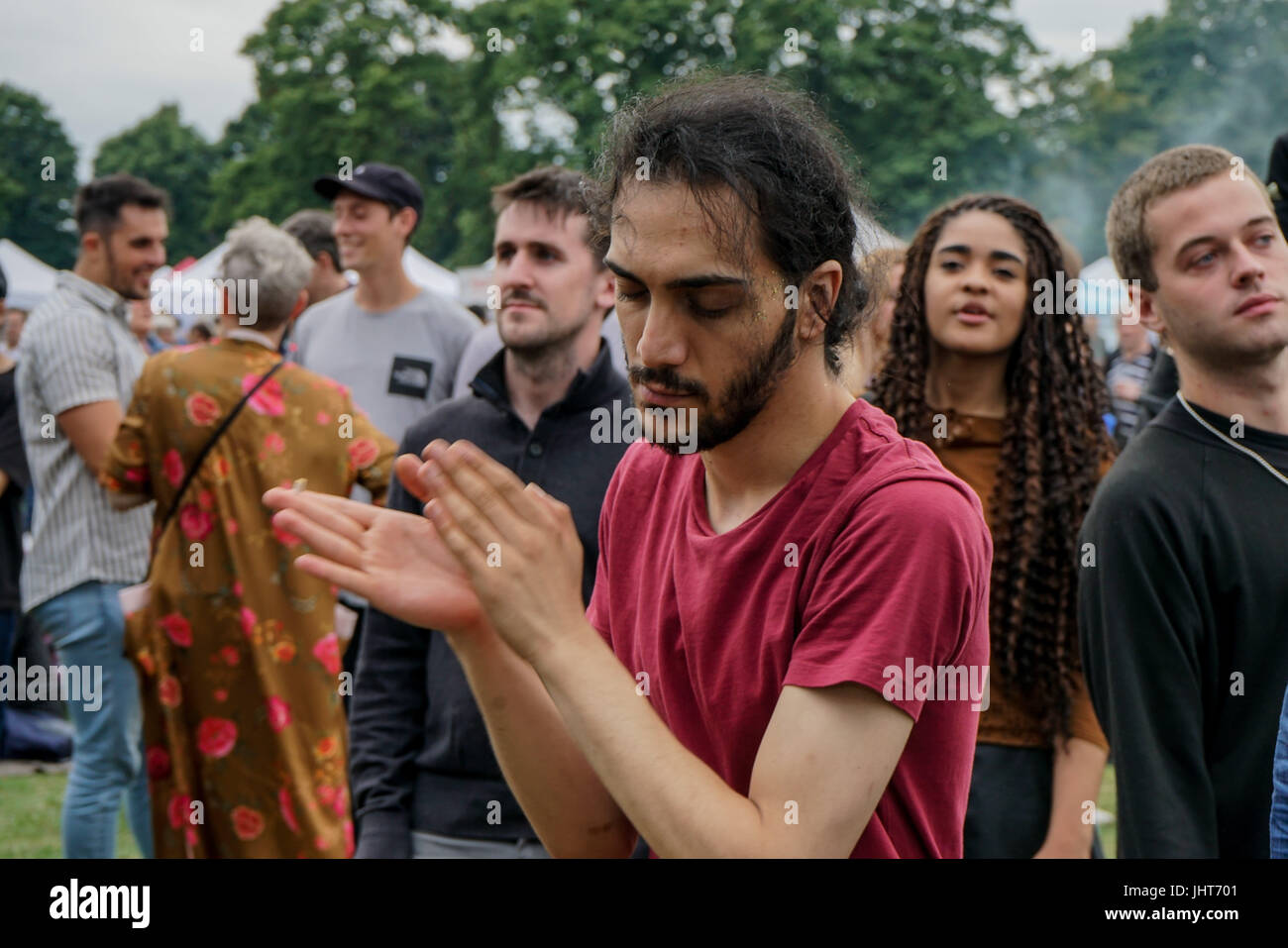 Lloyd Park, London, England, UK. Hundreds attend the Walthamstow Garden ...