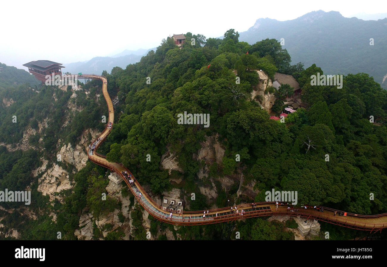 Plank walk china hi-res stock photography and images - Alamy