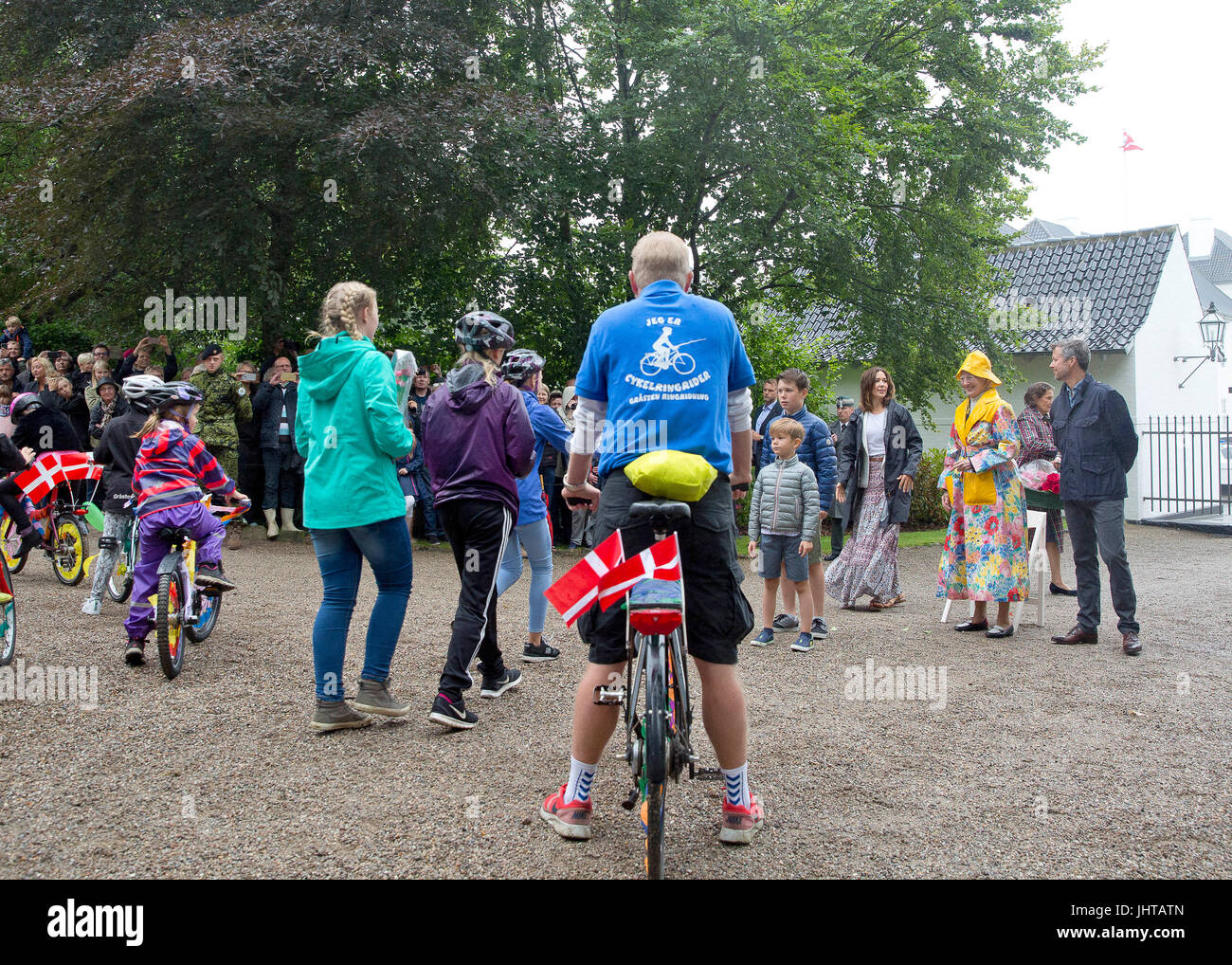 Grasten Palace, Denmark. 16th July, 2017. Queen Margrethe, Crown Prince Frederik and Crown ...
