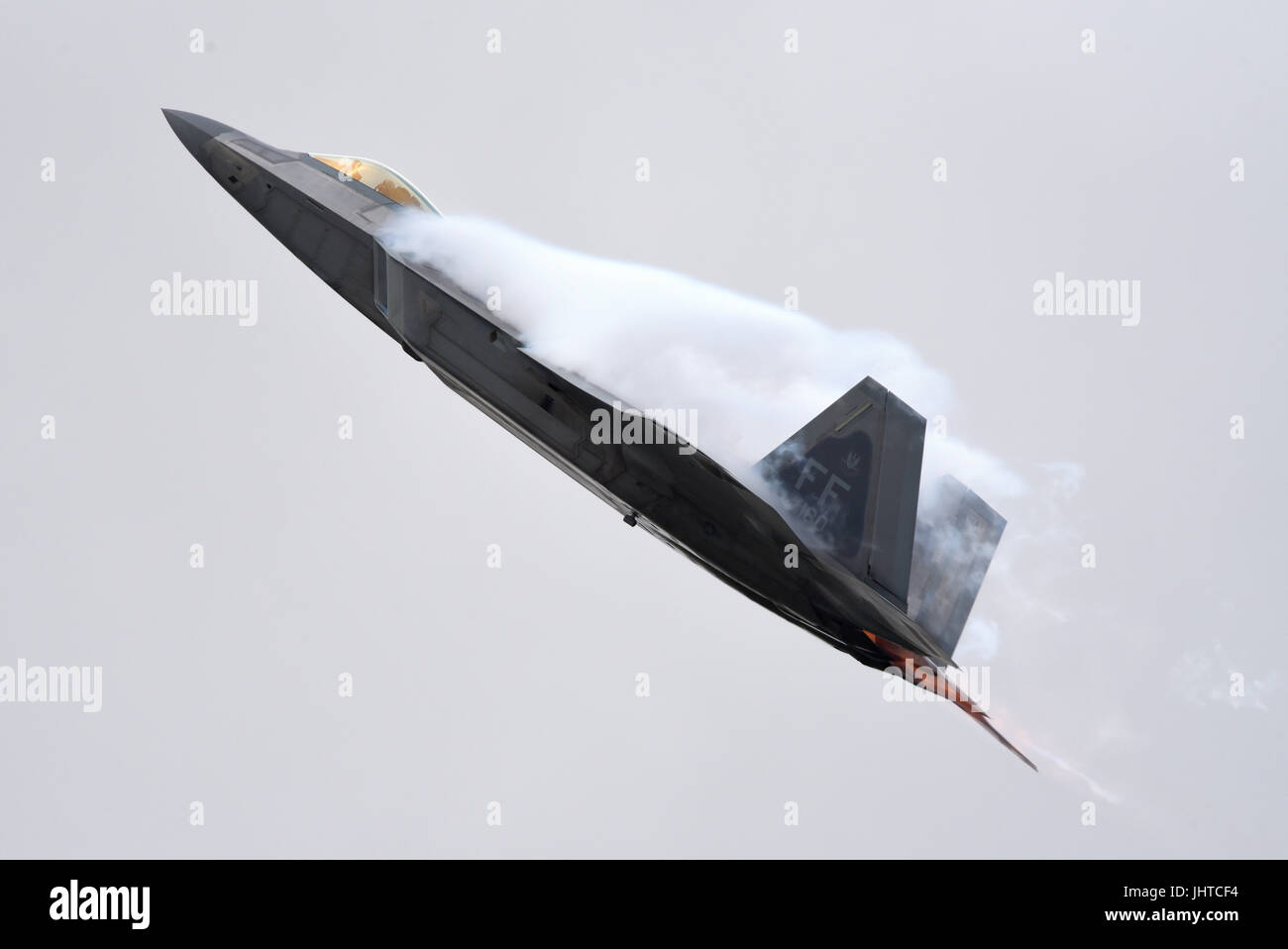 Lockheed martin f 22 raptor hi-res stock photography and images - Alamy