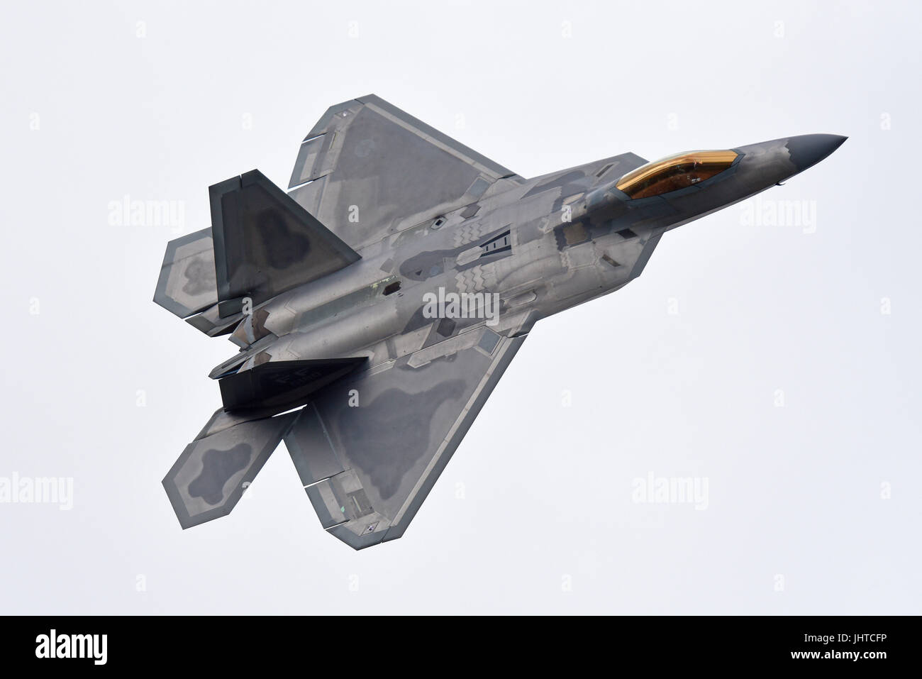 US Air Force Lockheed Martin F-22 Raptor stealth fighter jet plane ...