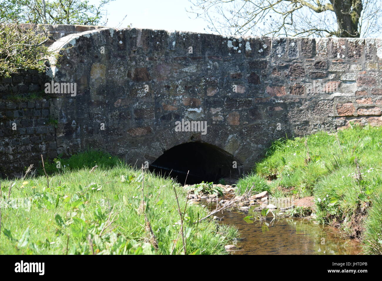 Arch culvert hi-res stock photography and images - Alamy