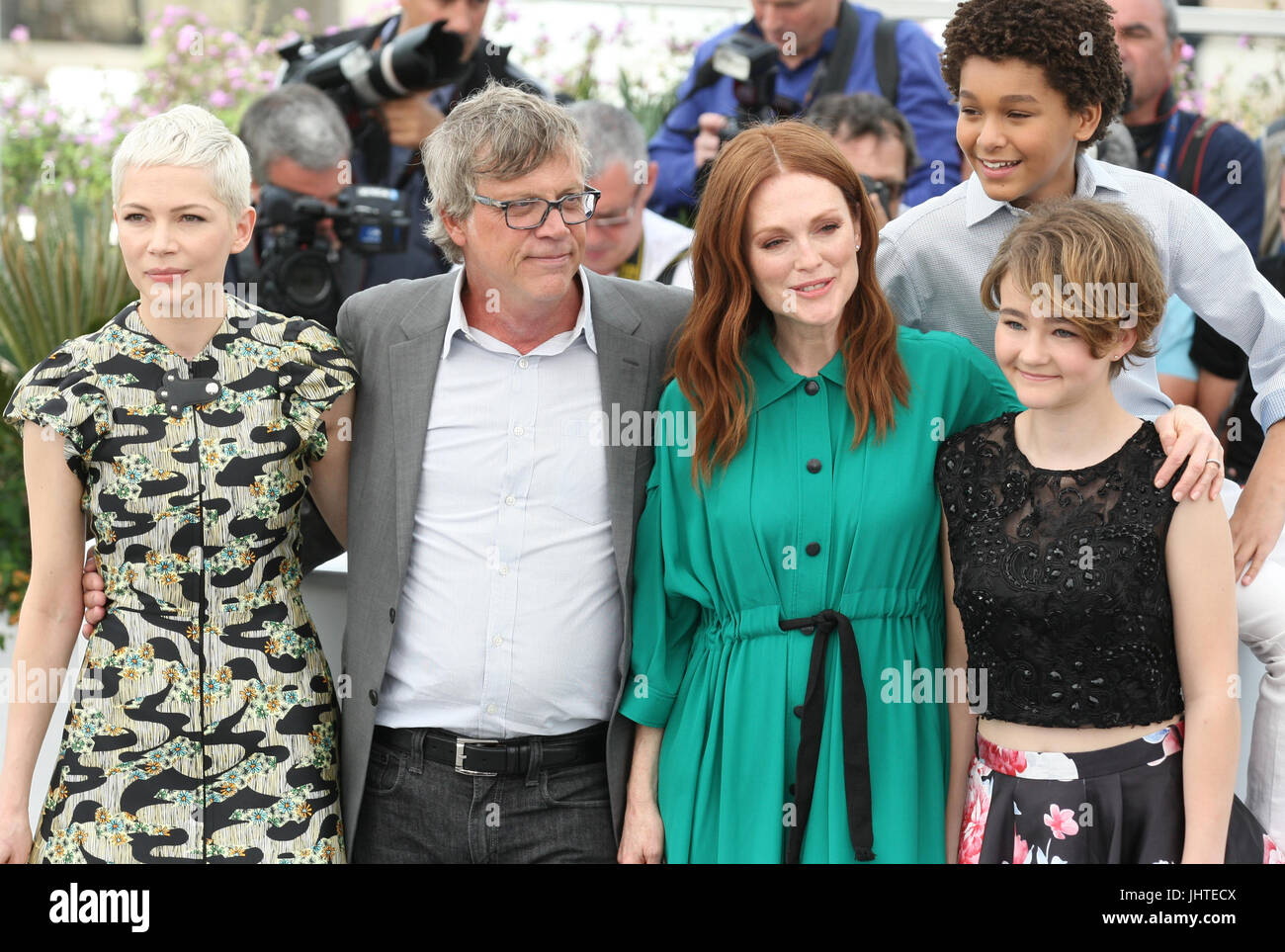 Millicent Simmonds Julianne Moore High Resolution Stock Photography and Images - Alamy