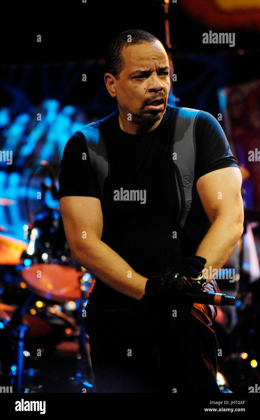 Body Count High Resolution Stock Photography and Images - Alamy