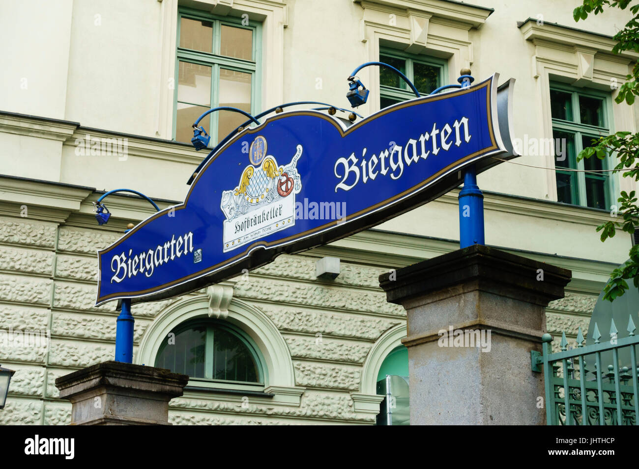 Hof brau keller hi-res stock photography and images - Alamy