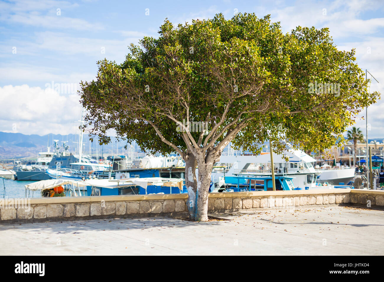 Castleonwater hi-res stock photography and images - Alamy