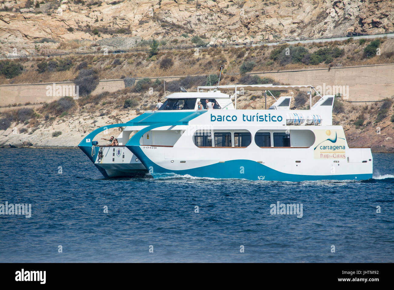 Barco turistico hi-res stock photography and images - Alamy