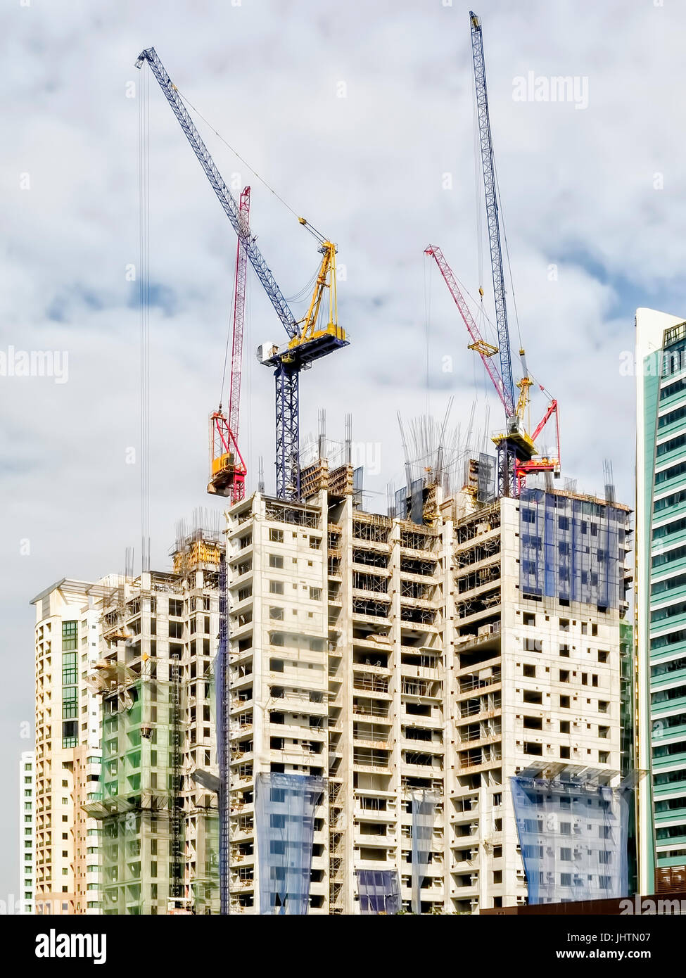 Exterior shot of high-rise building construction Stock Photo - Alamy