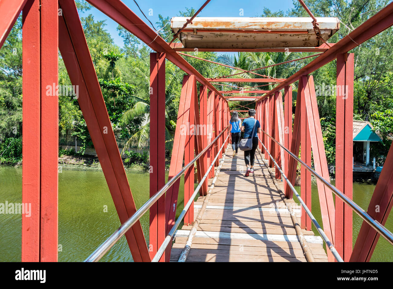 Hanging bamboo bridge hi-res stock photography and images - Alamy