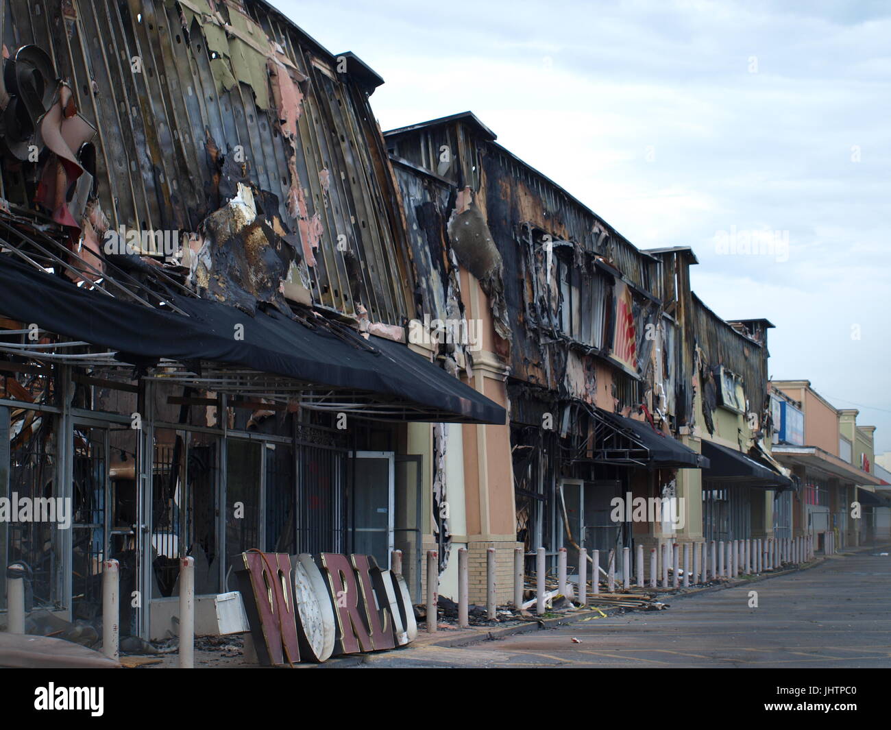 Aftermath of Six Alarm Fire on 08th July 2017 in Dallas Stock Photo - Alamy