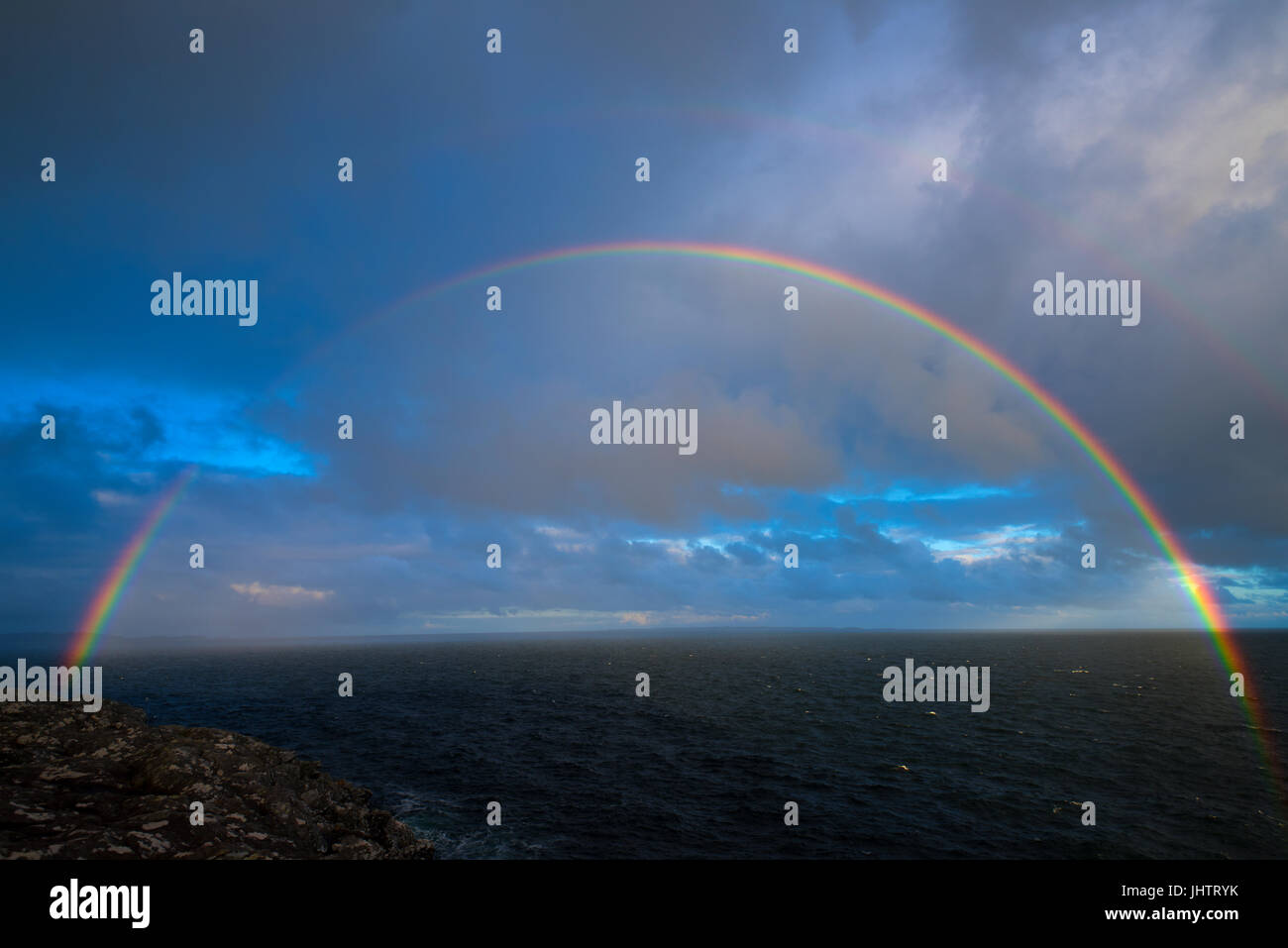 Semi circle rainbow hi-res stock photography and images - Alamy