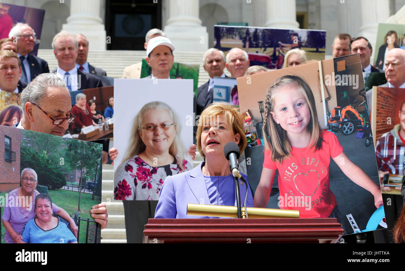 Tammy baldwin hi-res stock photography and images - Alamy