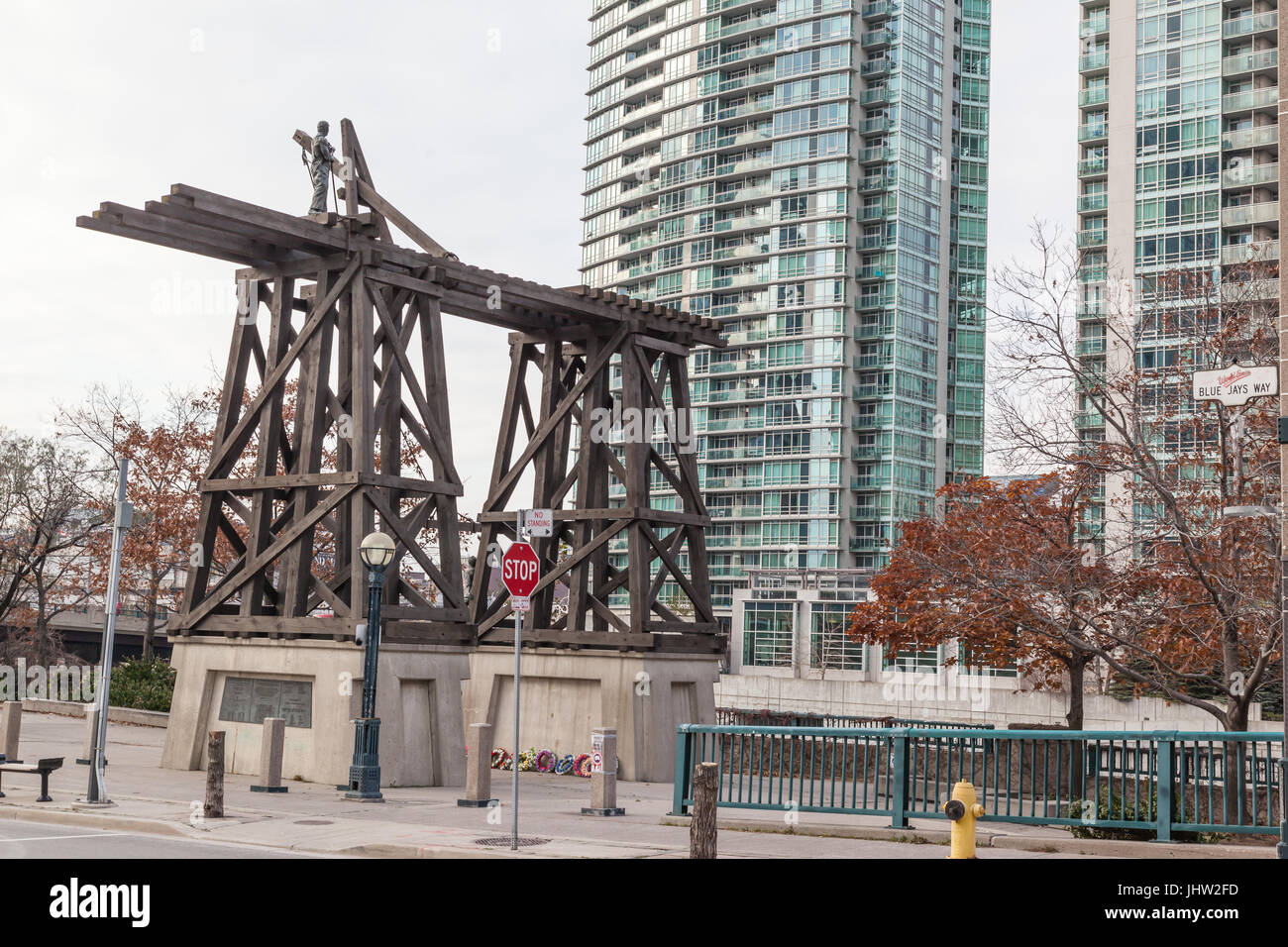 Chinese railway workers in canada hi-res stock photography and images ...
