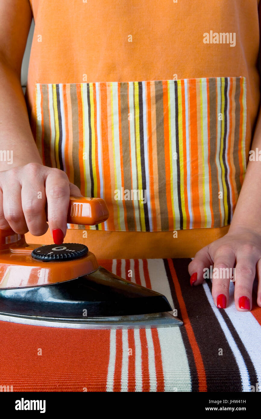 Clothes iron vintage hi-res stock photography and images - Alamy