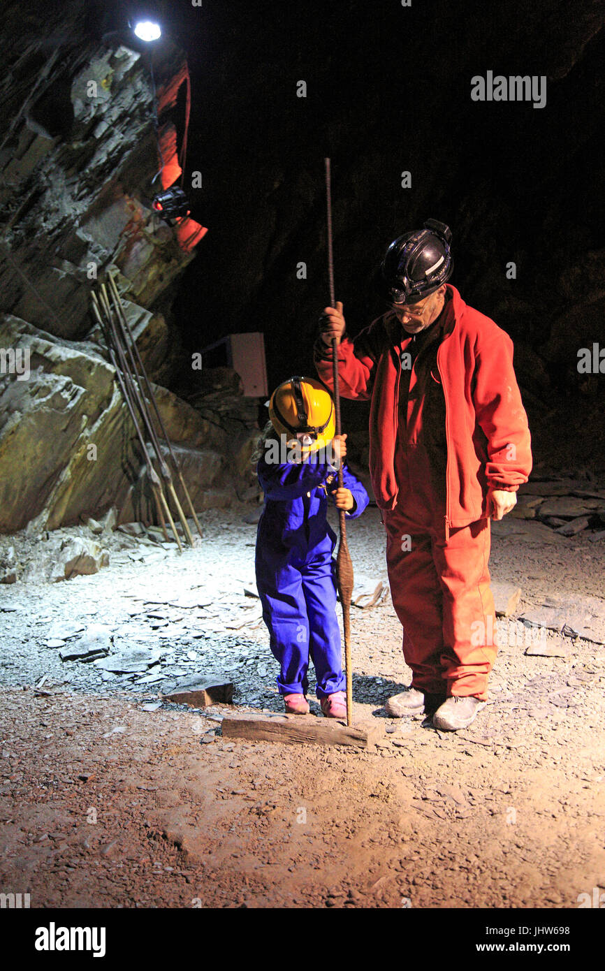 Slate mine tour hi-res stock photography and images - Alamy