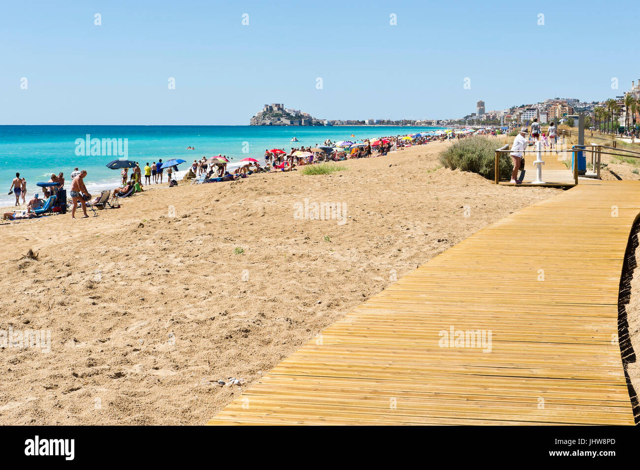 Old city and beach, Peniscola, Castellón, Costa del Azahar, Eastern ...